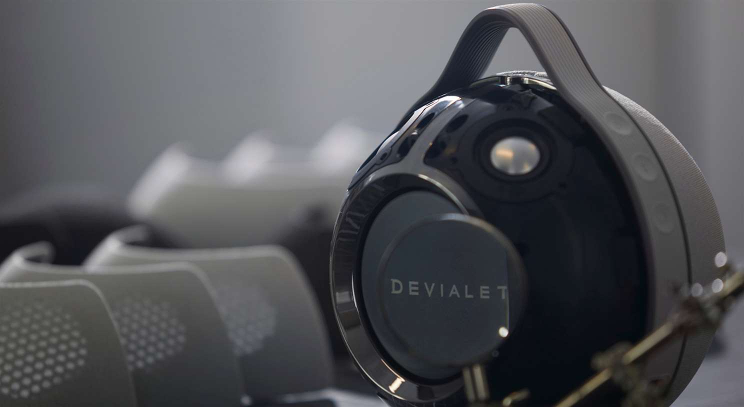 Exploring the Devialet Mania: A Revolution in Portable High-End Audio ...